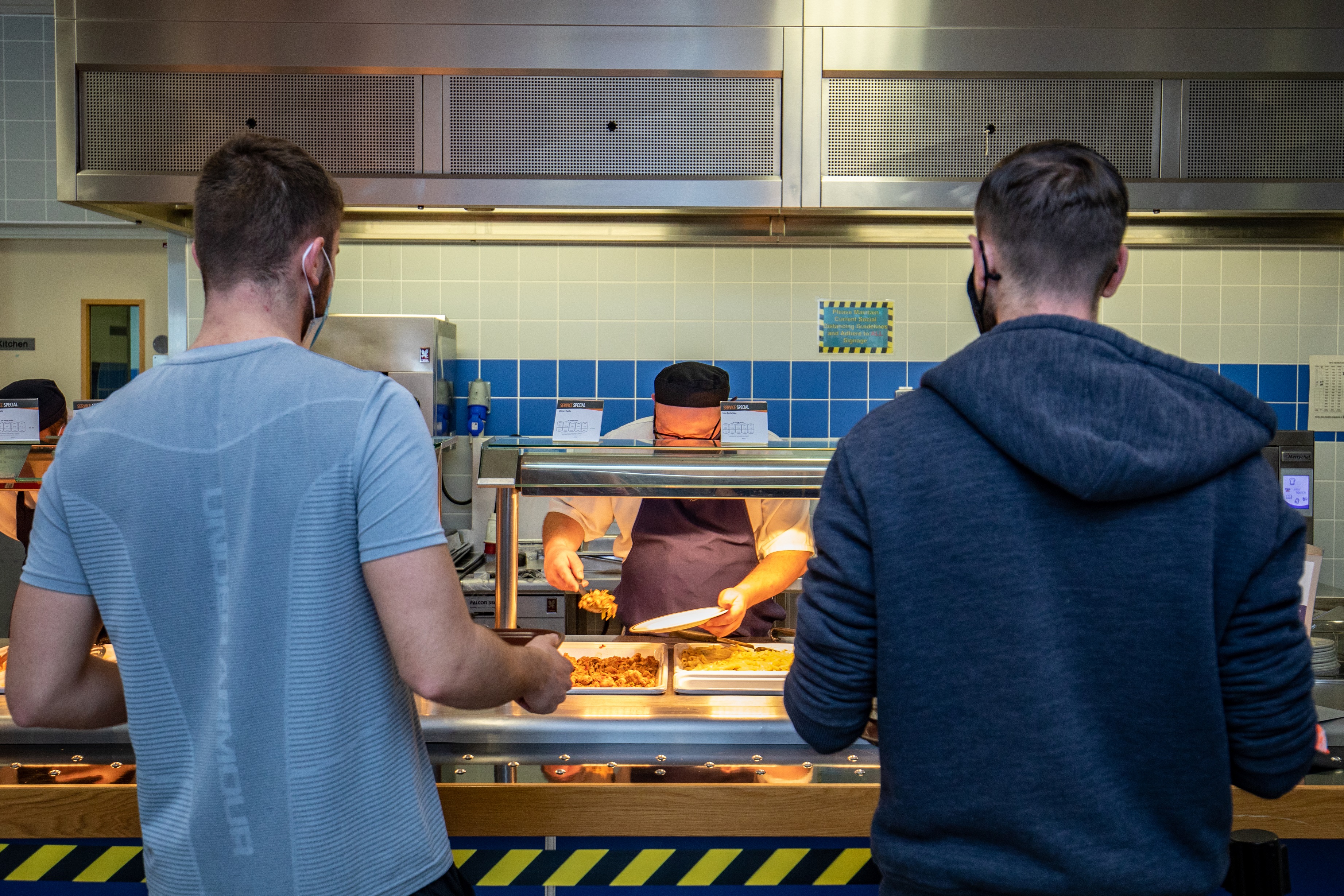 Catering Flight Serves 100,000th Meal To Deployed Personnel | Royal Air ...