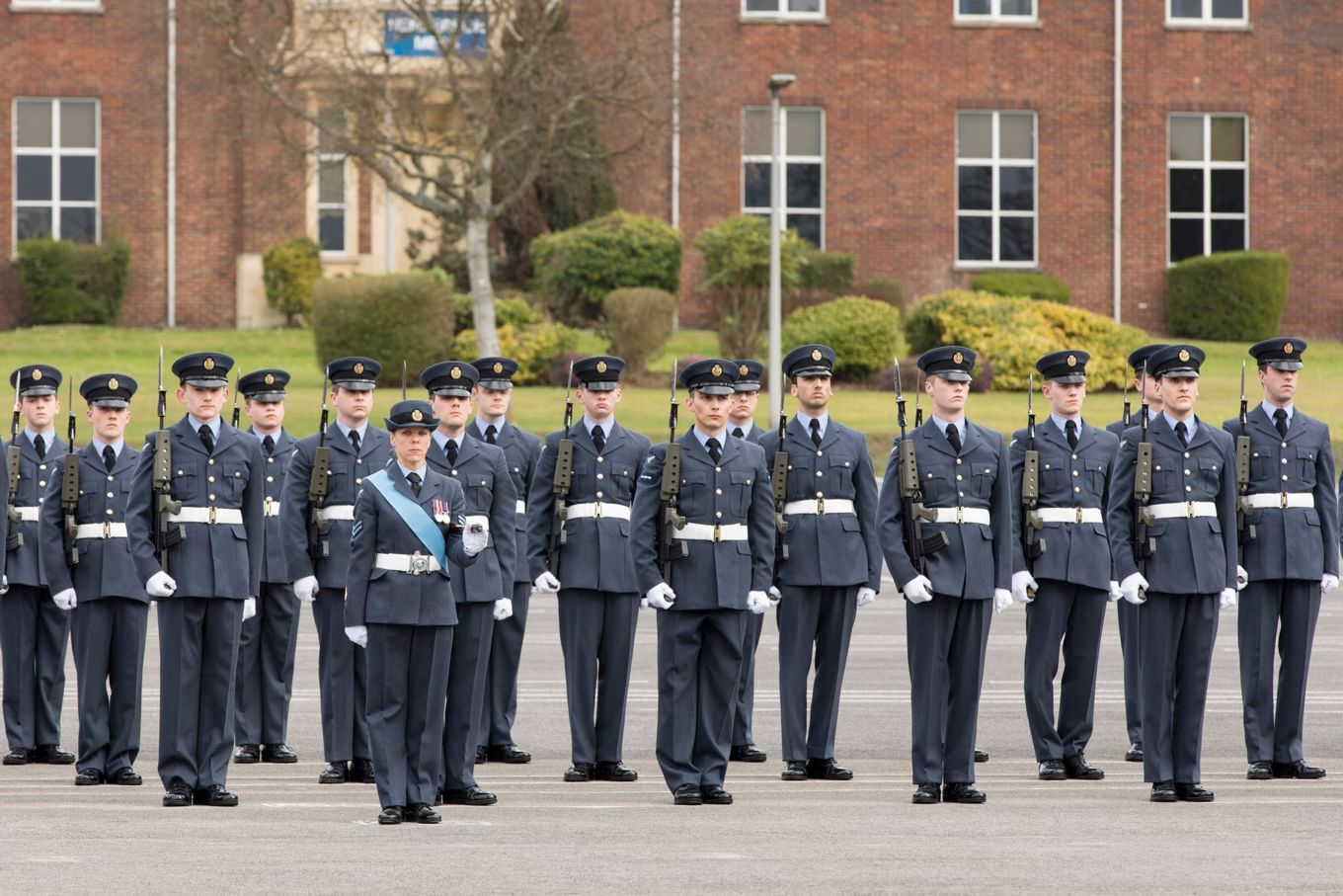PEARSON INTAKE COMPLETE TEN WEEKS BASIC TRAINING | Royal Air Force