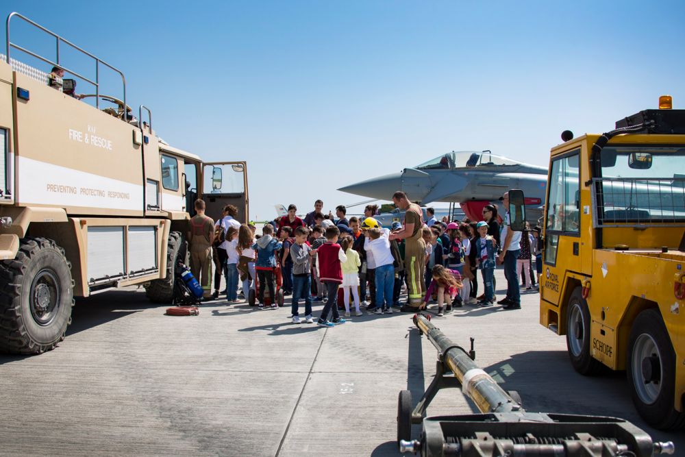 Deployed RAF personnel participate in school visit at Romanian airbase ...
