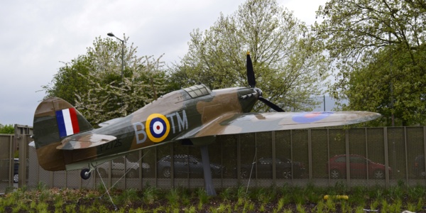 504 County Of Nottingham Squadron Remembers War Hero | Royal Air Force