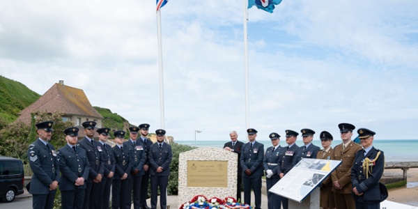 RAF personnel commemorate members of 21 Base Defence Sector ahead of D ...