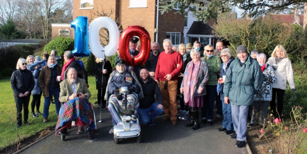 611 Squadron celebrate 100th birthday of former RAF Pilot | Royal Air Force
